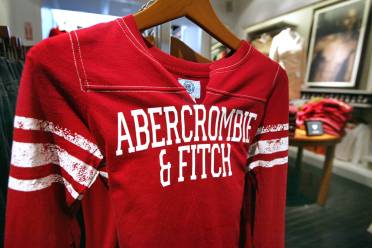 Abercrombie & Fitch купить одежду в интернет магазине | Бандеролька